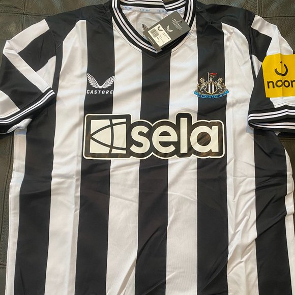 Castore | Shirts | Castore Brand Newcastle United Fc Mens Jersey Sz ...